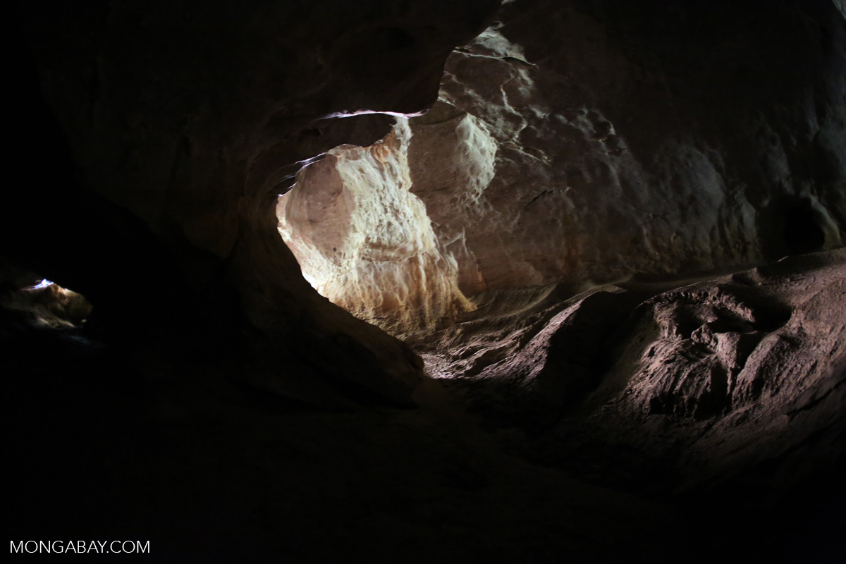 Cave in Western Ankarana [madagascar_ankarana_0127]